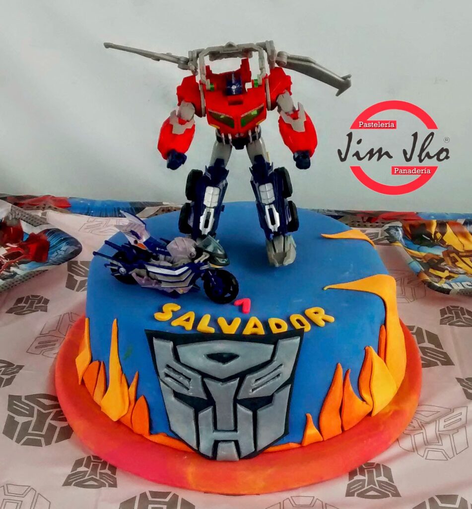 Torta Transformers: Guía para Crear un Pastel Épico | GASDA